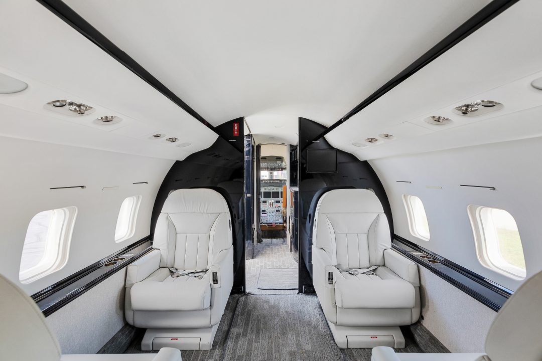 Private Flights to/from New York City, NY - Ventura